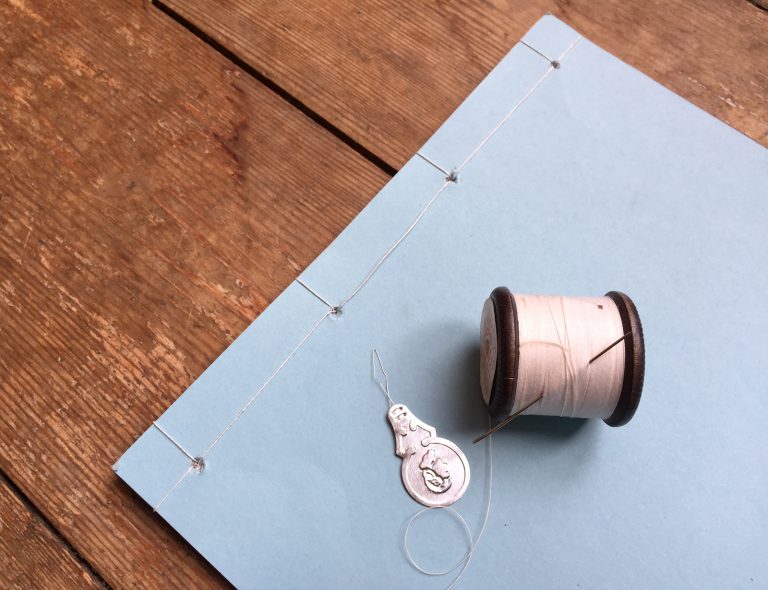 Easy Book binding - two book-binding ideas - Incredibusy